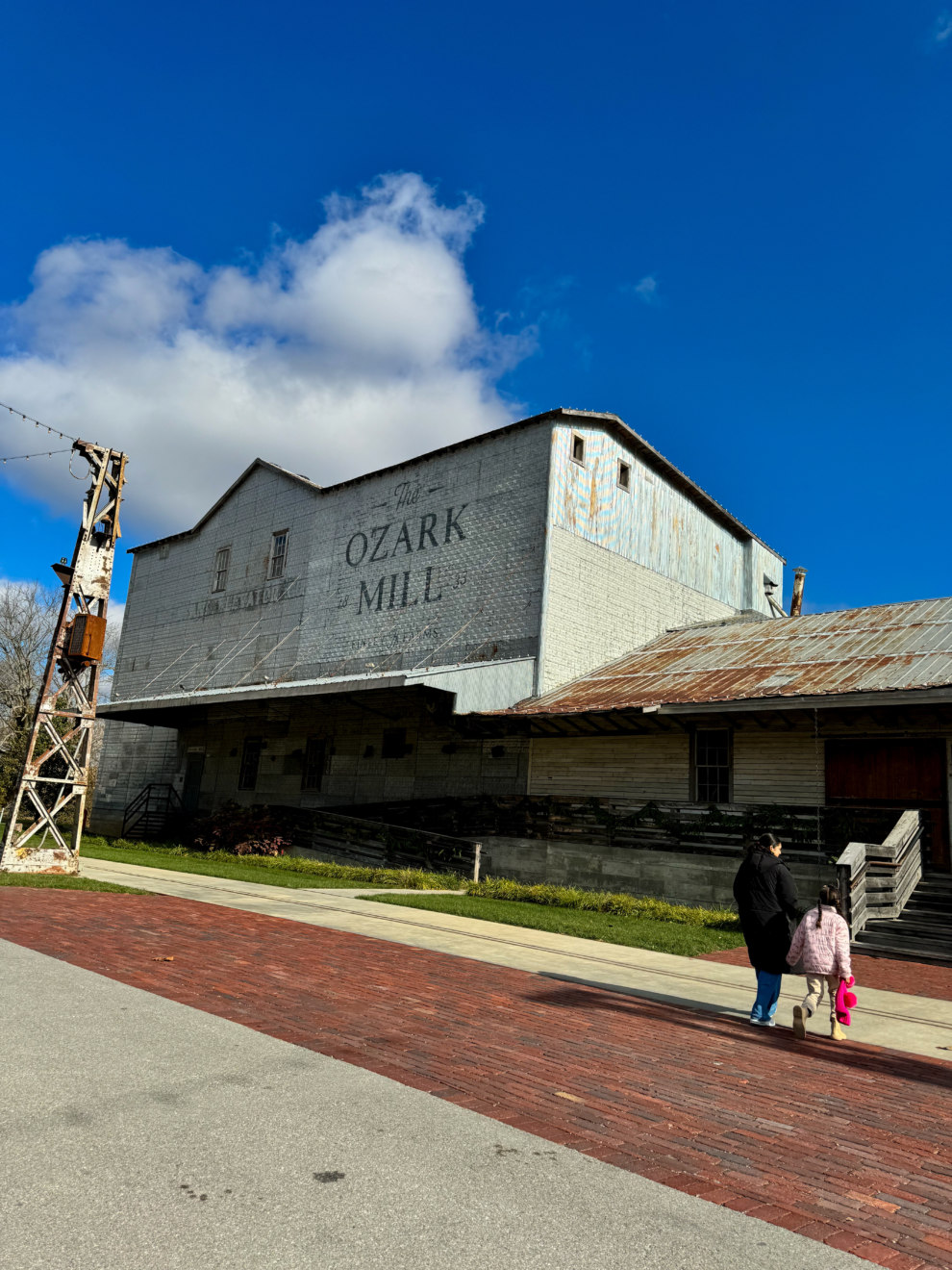 Exploring the Hidden Gems of Springfield, Missouri: A Weekend Getaway ...